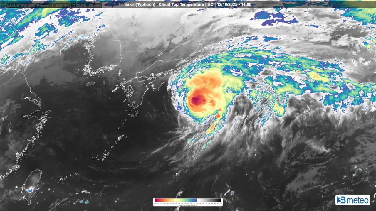 Cronaca meteo. Giappone, il tifone Nakri colpisce le Isole Izu: forte ...
