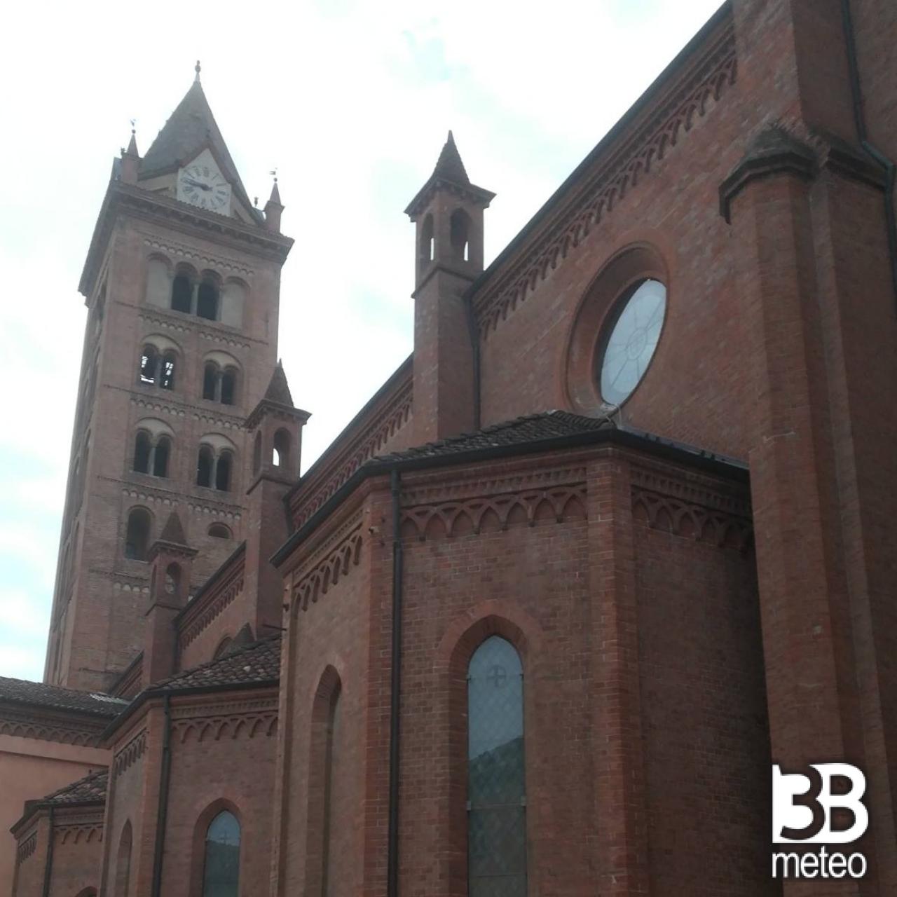 Foto Meteo: Campanile Duomo Di Alba « 3B Meteo