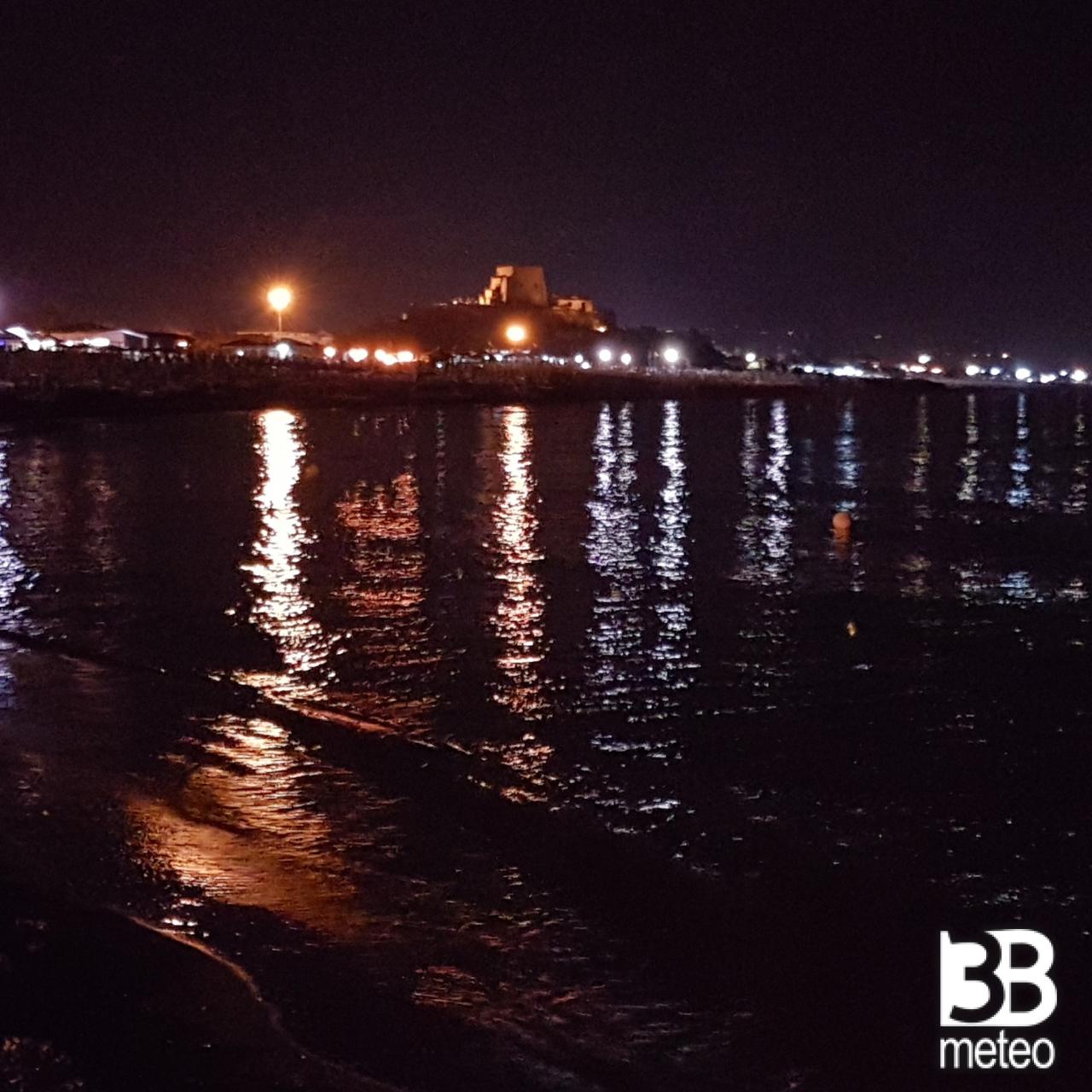 Foto Meteo: Scalea Di Notte « 3B Meteo