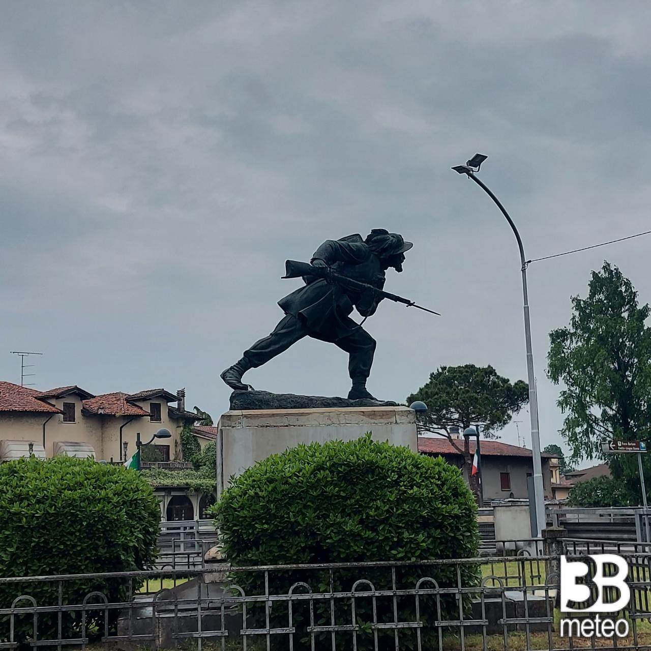 Foto Meteo: Monumento Al Bersagliere A Goito « 3B Meteo