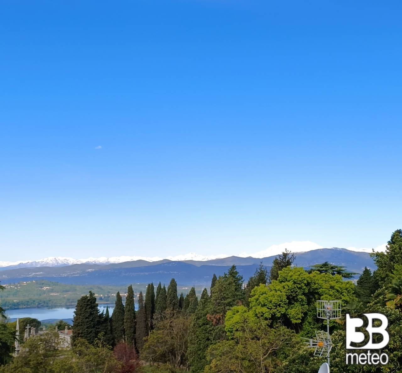Foto Meteo: Alpi E Lago Maggiore Dal Parco Zen « 3B Meteo