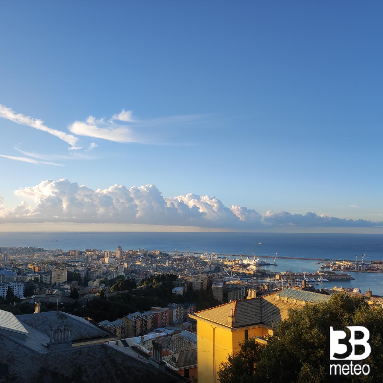 Foto Meteo: Alba Su Genova « 3B Meteo