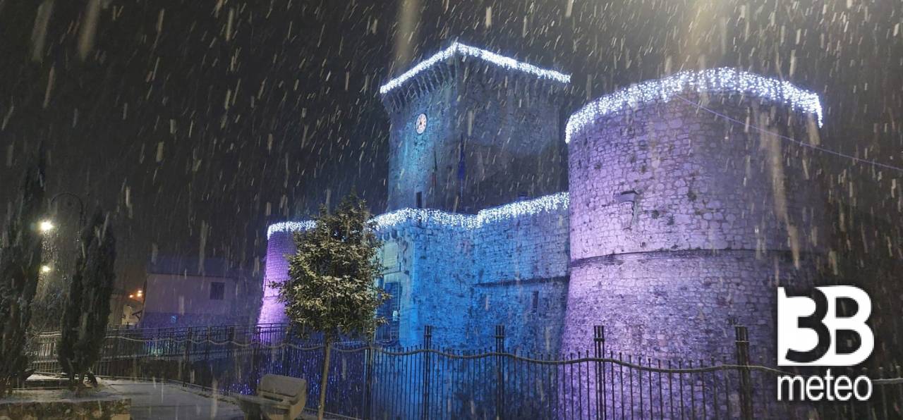 Foto Meteo: Castello Piccolomini Ortucchio « 3B Meteo