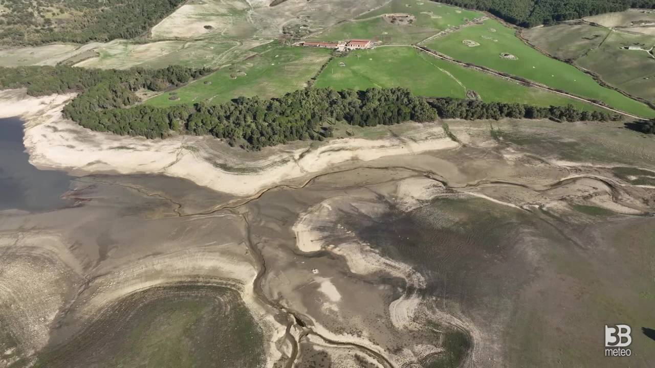 Cronaca meteo VIDEO: Siccità in Sicilia, il Lago di Fanaco in grande ...
